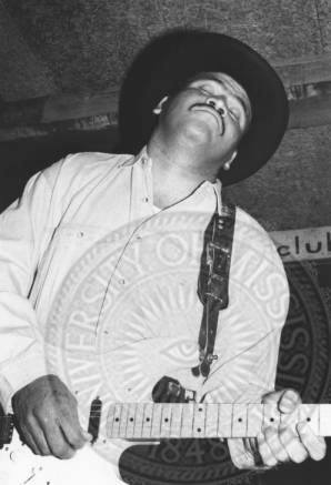 The Blues Never Die: SHERMAN ROBERTSON