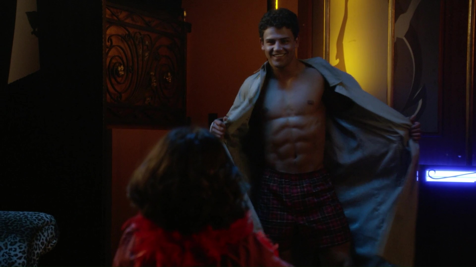 ausCAPS: Cory Smoot shirtless in Chasing Life 2-05 "The Domino Effect"