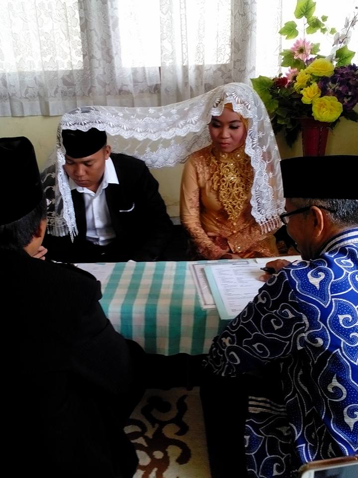 EEN ENDAH: Nikah Yuk di KUA, Gratis!