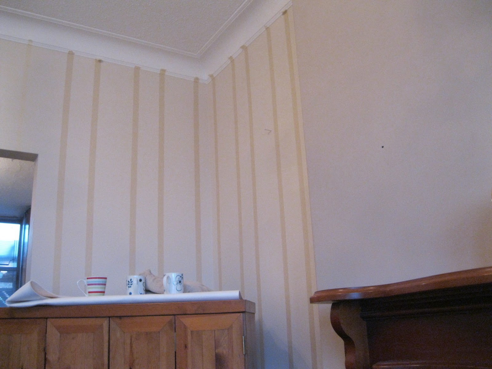 Flowers, Ribbons and Pearls: Decorating Done ...... (Phew)