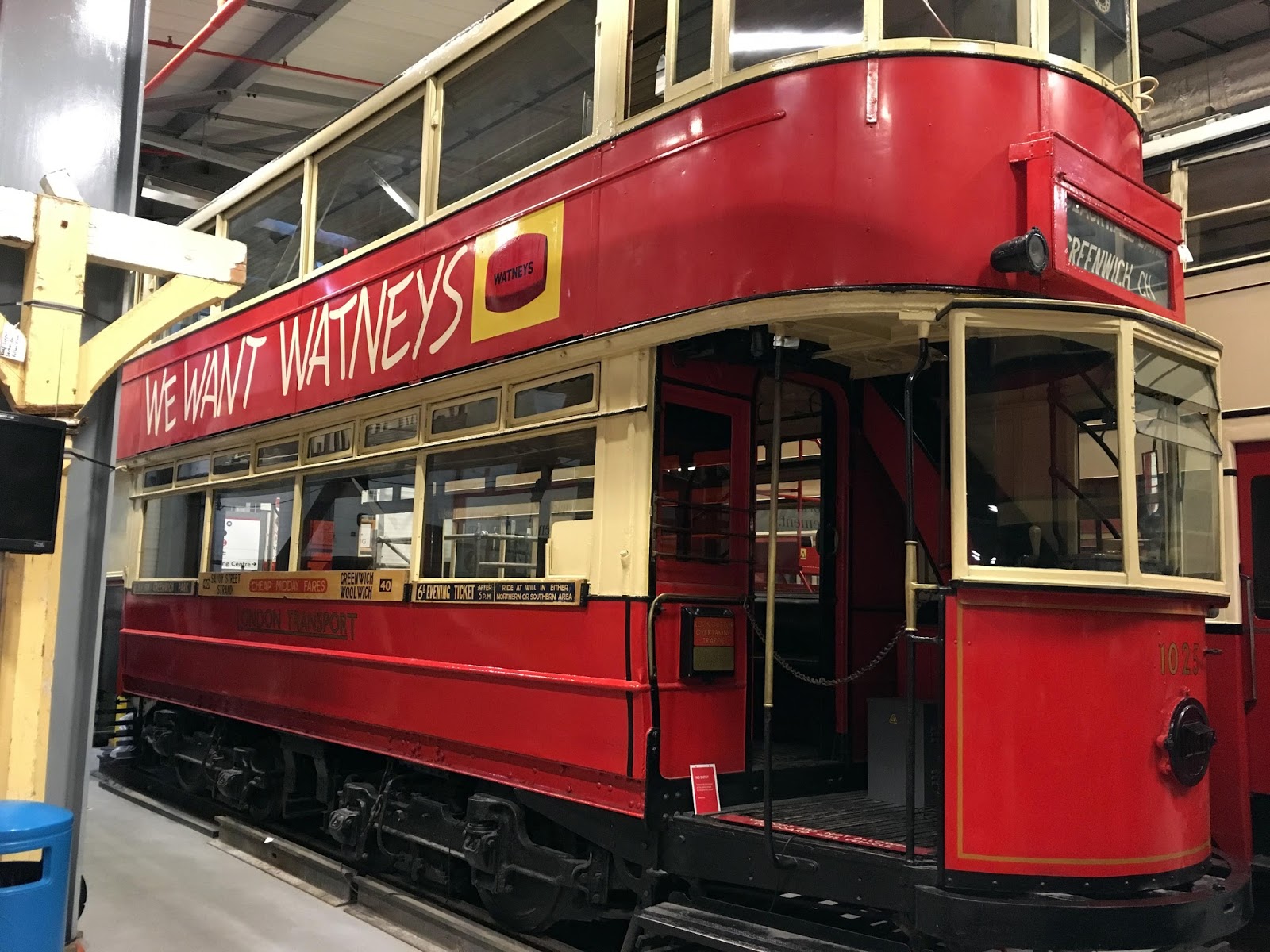 The Railway Photo Blog: Trams (5) : London