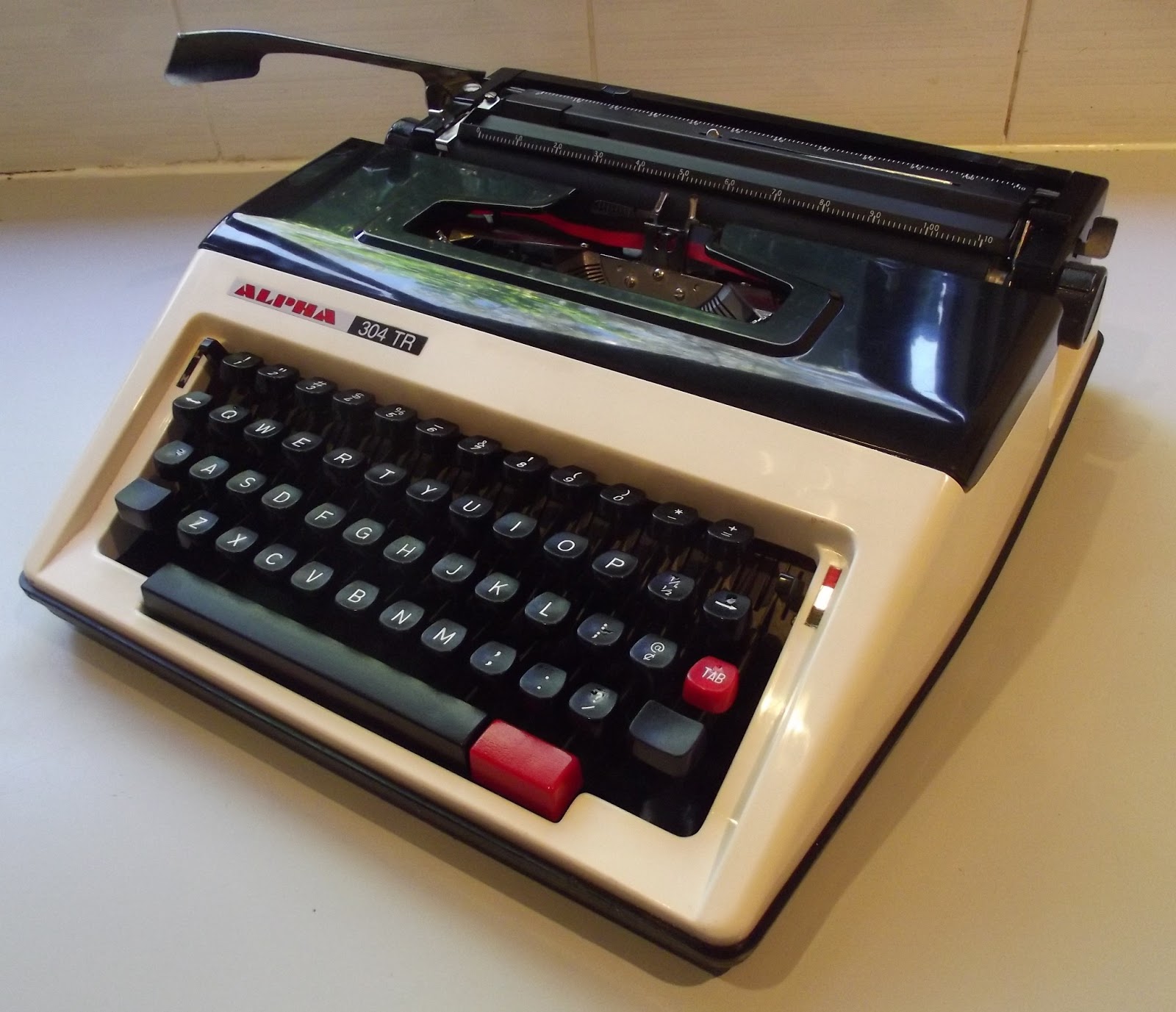 oz.Typewriter: The Alpha Portable Typewriter
