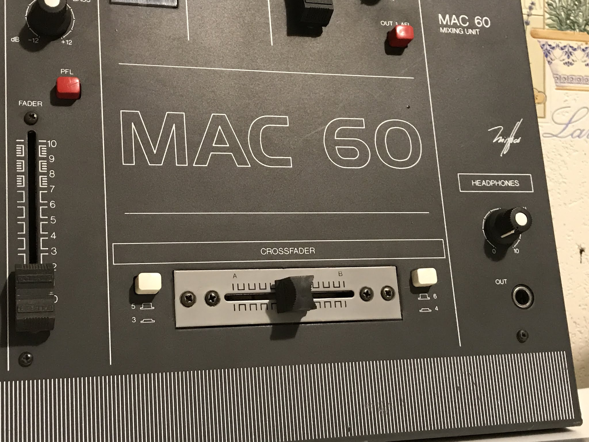 Infrequent Sound [sex.tex] technology: Ecler Mac 60 Mixing Unit, 1994 ...