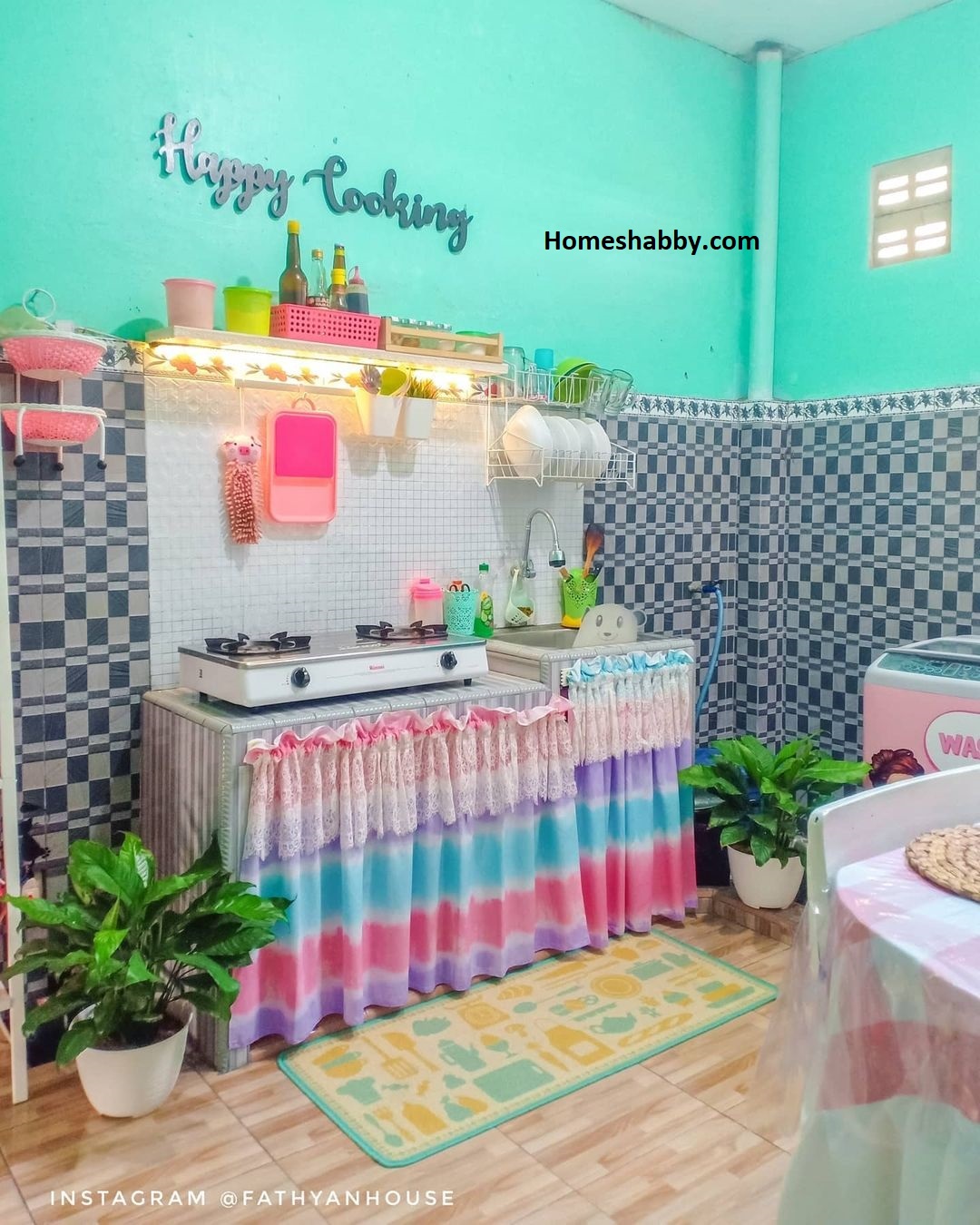 6 Pilihan Motif Tirai Kolong Dapur Untuk Menambah Koleksi Dapur Cor ...