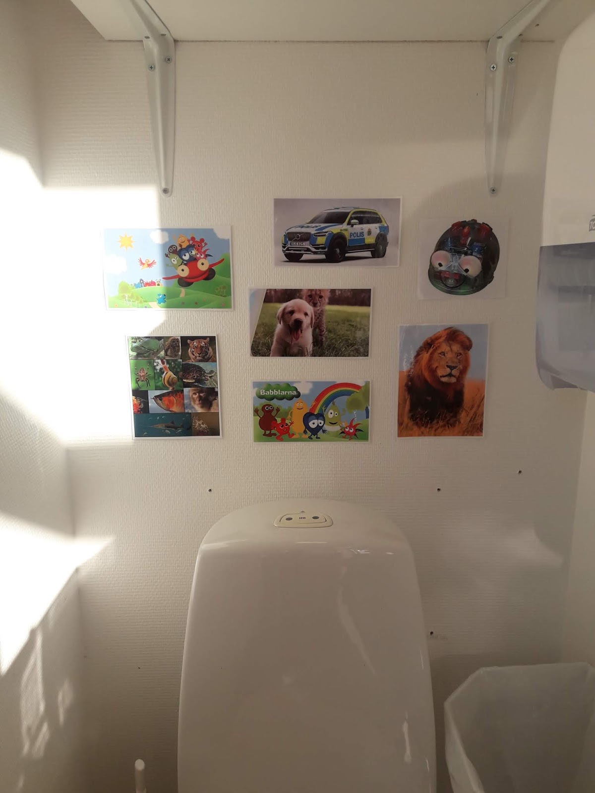 Rönneholms förskoleblogg: Skeppet- bilder på toaletten!