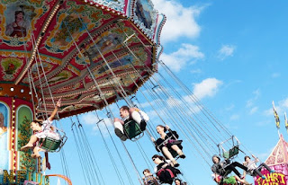 Gira la giostra gira.... ~ AttaccheteArBus (Attaccatialbus)