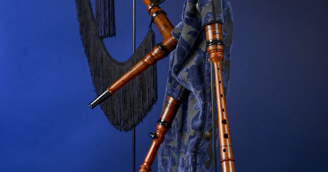 Instrumentos tradicionais: -Gaita-