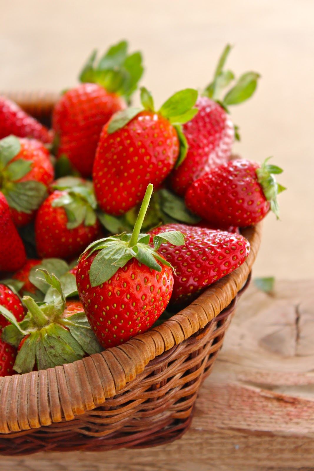 Plateful: Strawberry Jam with Redcurrant