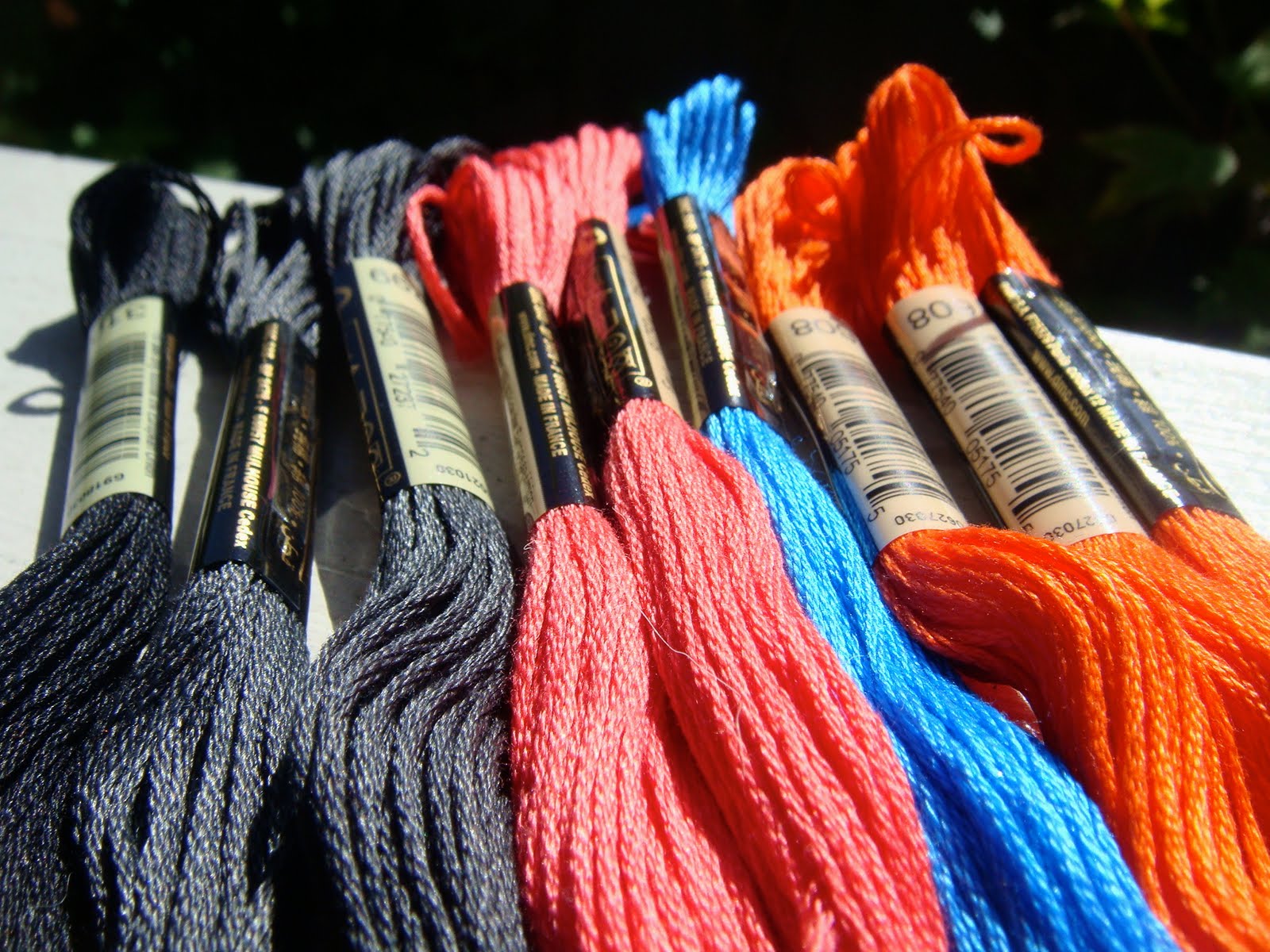 DIY: Thread Wrapped Bracelet | sealaura