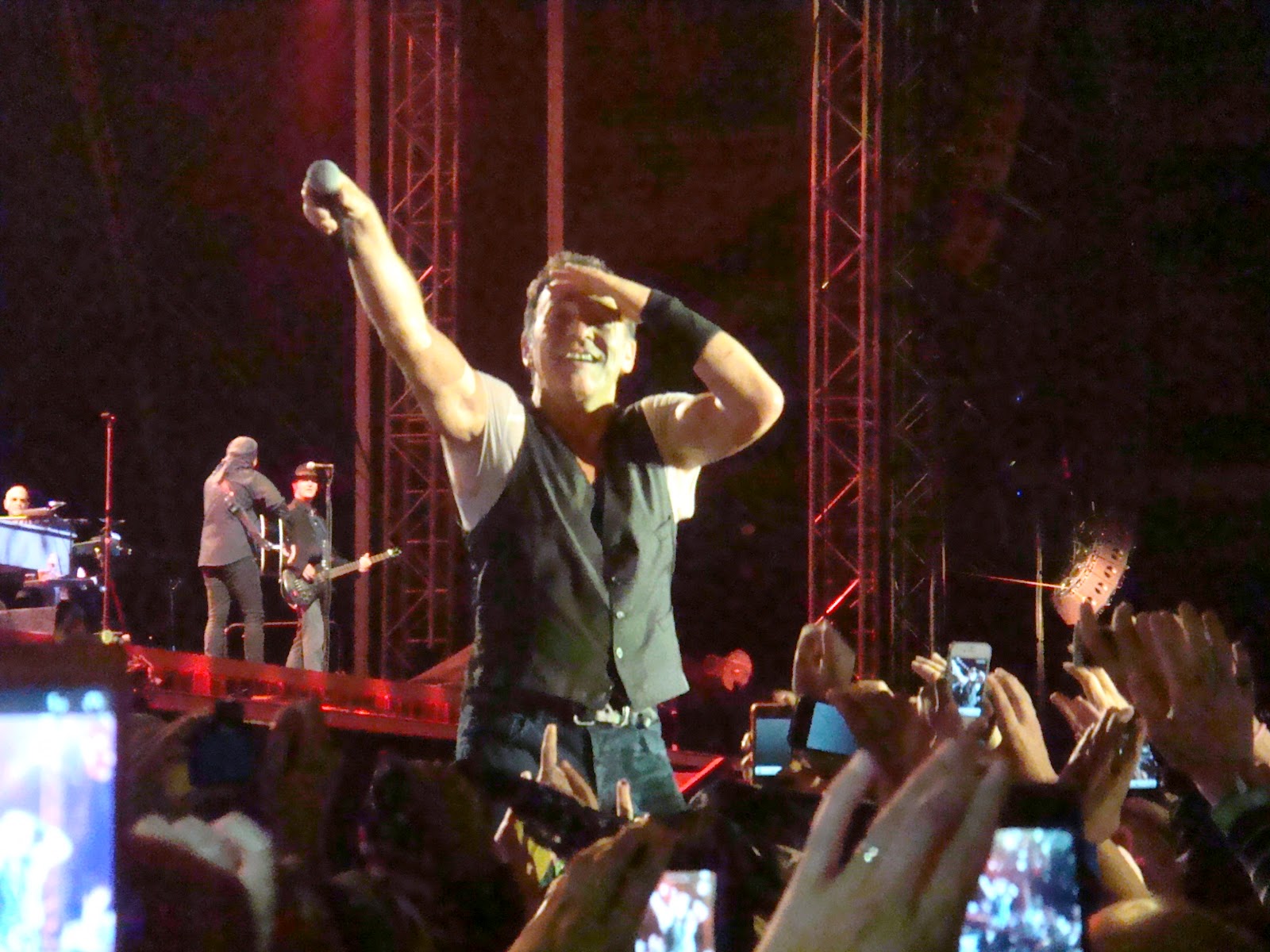 DREAM ROCK AND ROLL: BRUCE SPRINGSTEEN & THE E STREET BAND
