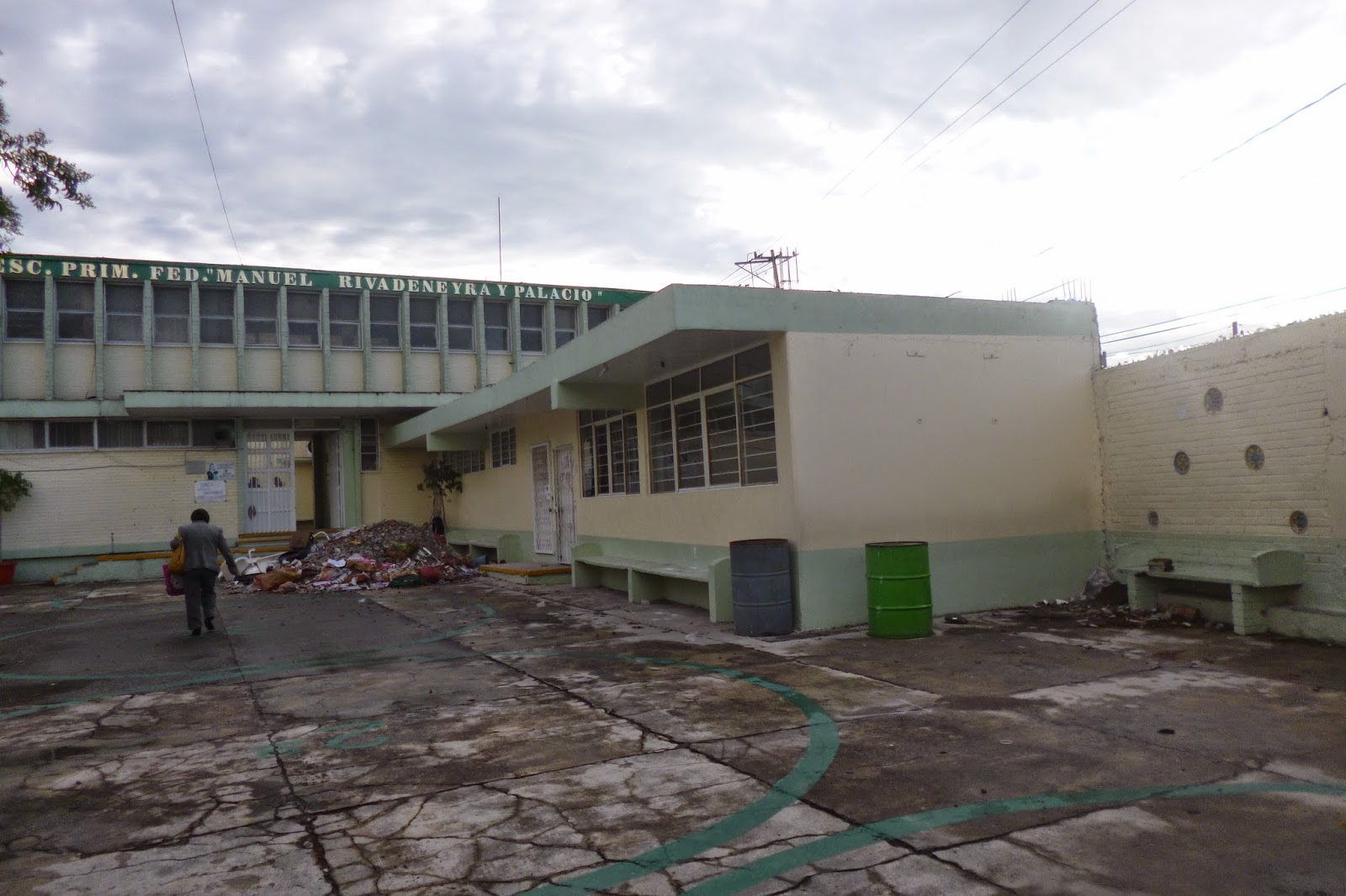 ESC. PRIM. MANUEL RIVADENEYRA Y PALACIO: UN CAMBIO INTERIOR