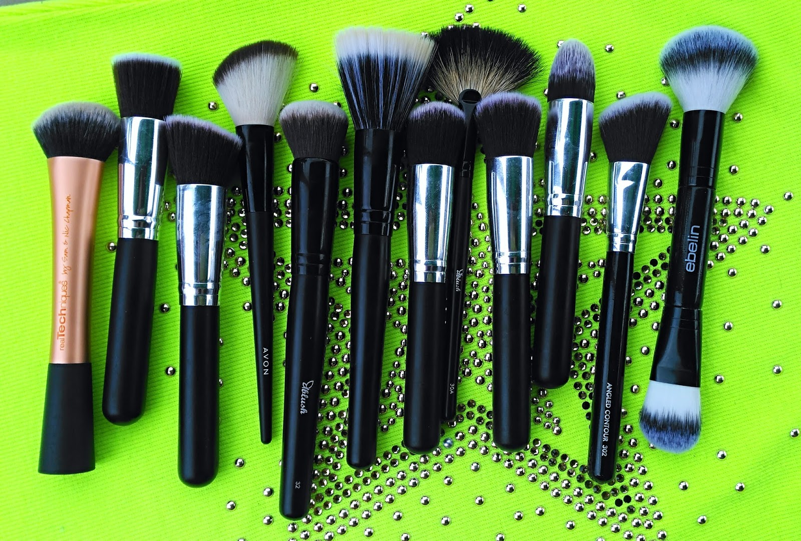 Lady Witch: Povoljne a dobre cetkice za lice?! 2.deo