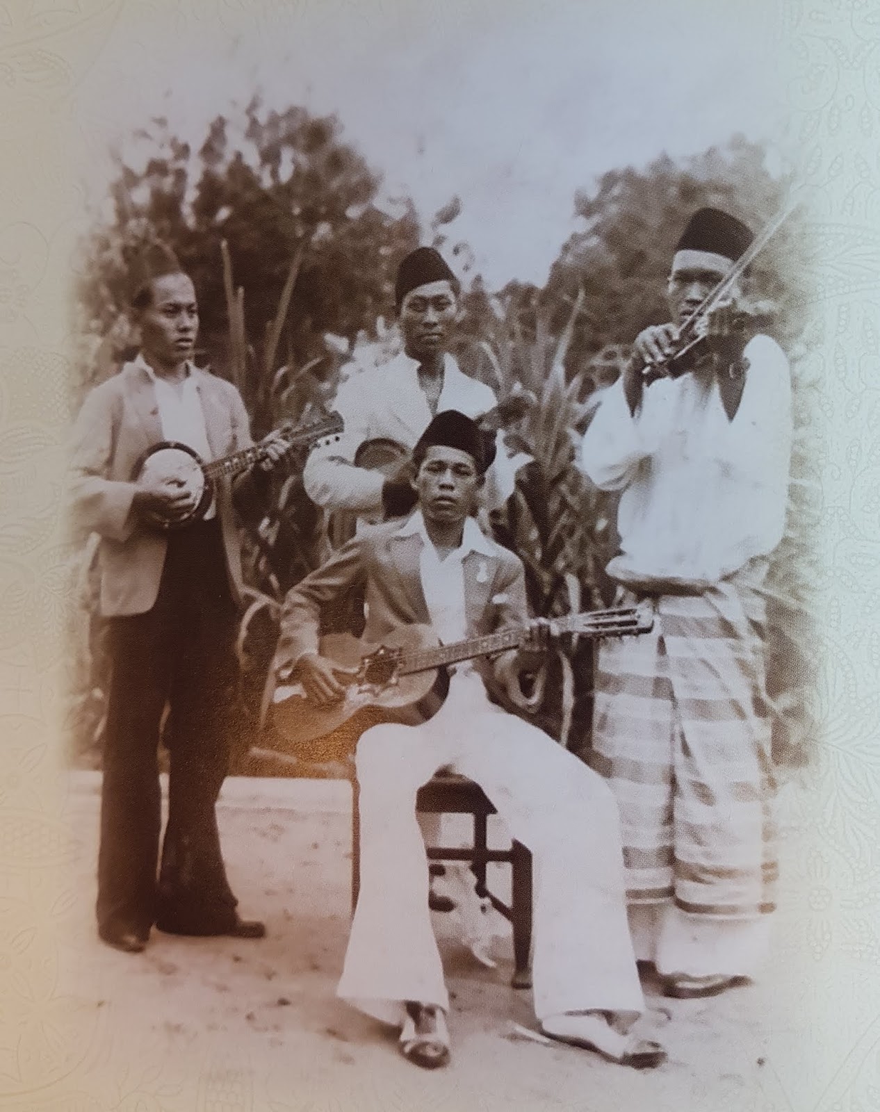 Blog To Express: A Village Remembered - Radin Mas 1800s - 1973