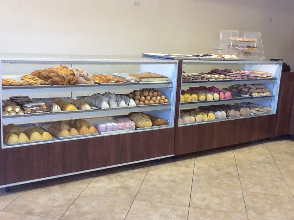 The Pastry Chef's Baking: Bakery Review: Pink Elephant Bakery