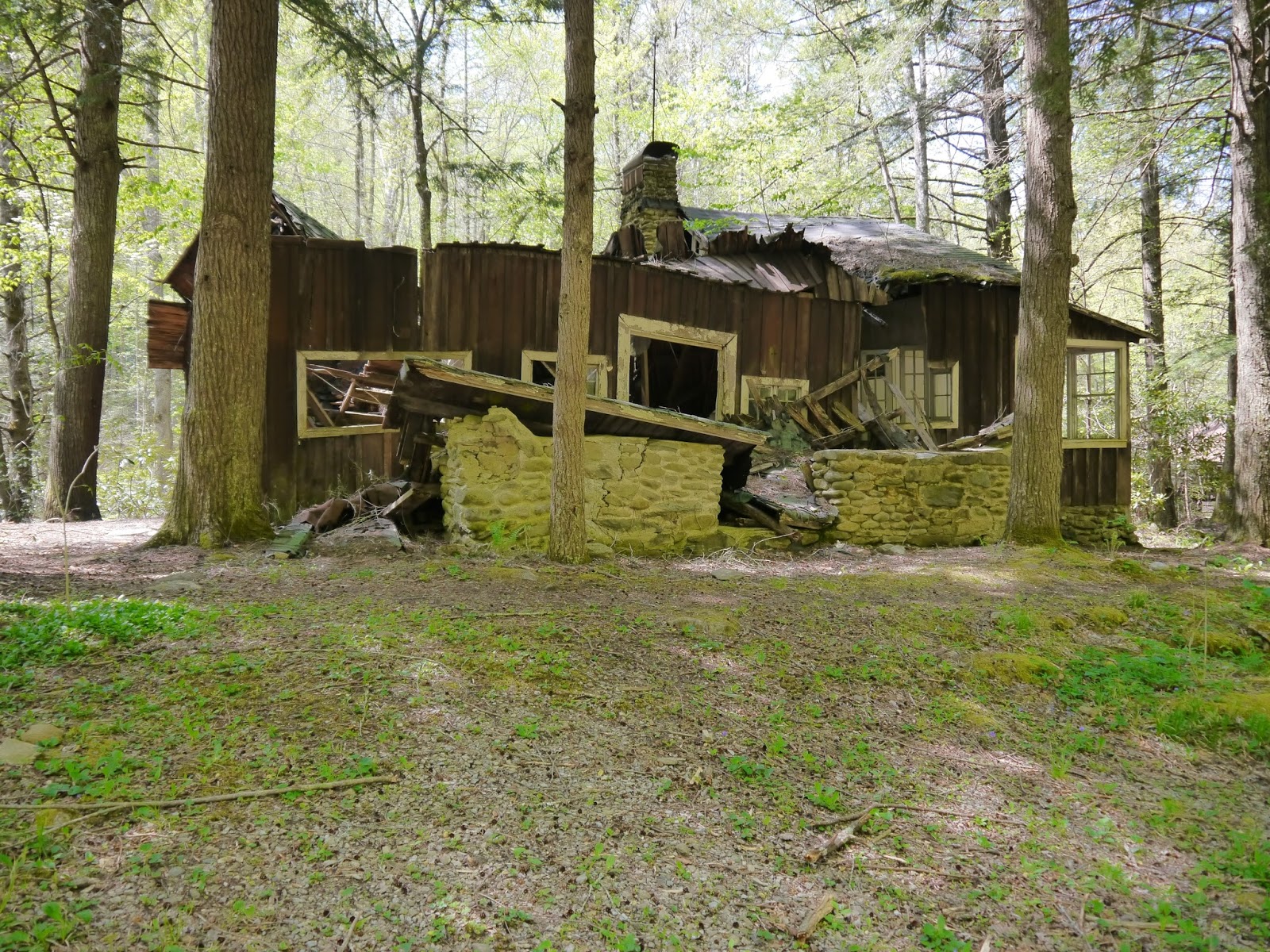 American Travel Journal: Abandoned Buildings of the Elkmont Historic ...