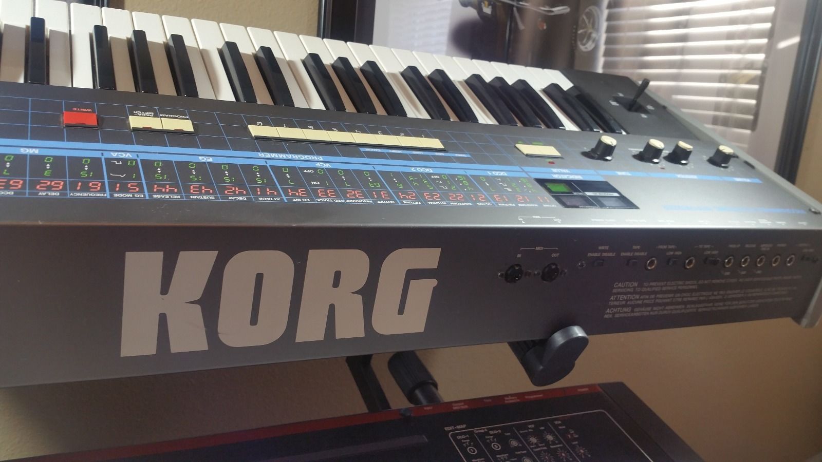 MATRIXSYNTH: Korg Poly61M Vintage Analog Synthesizer
