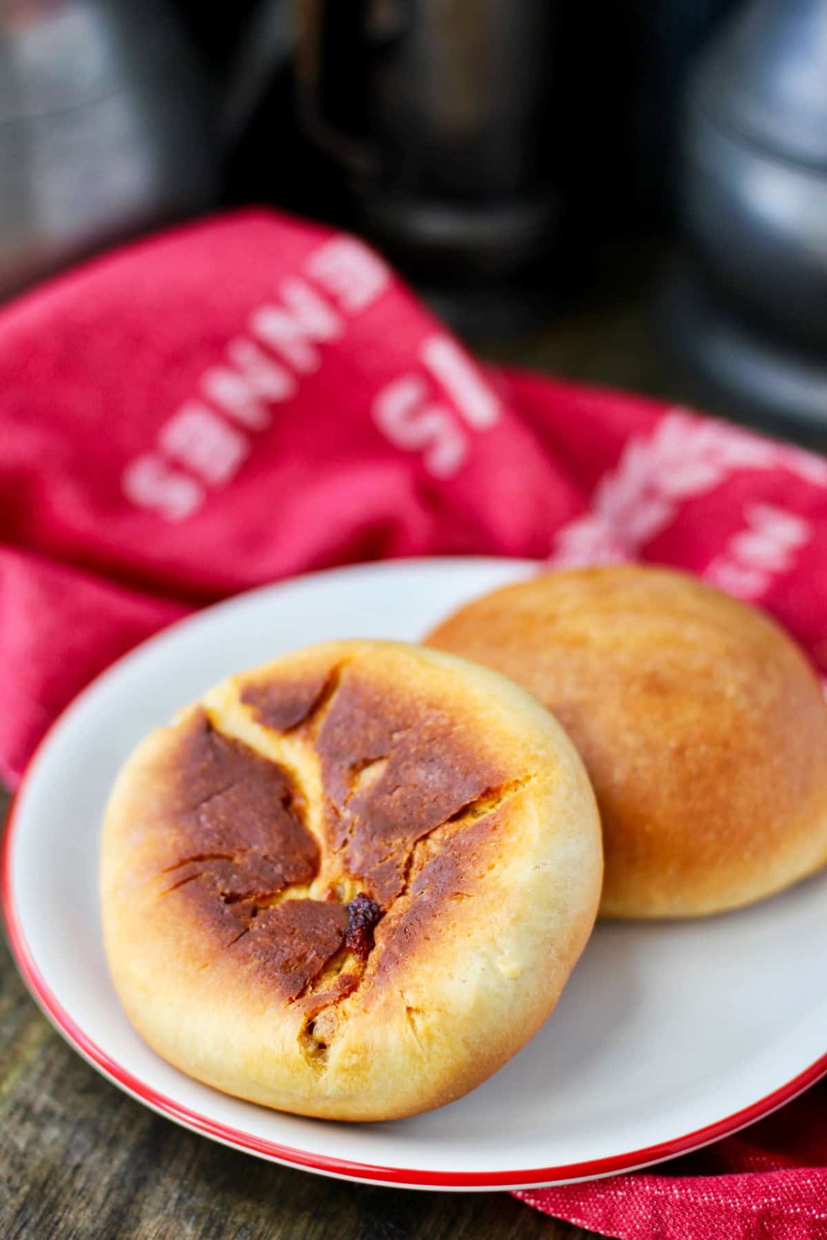 Bierocks (German Beef and Cabbage Stuffed Rolls) | Karen's Kitchen Stories