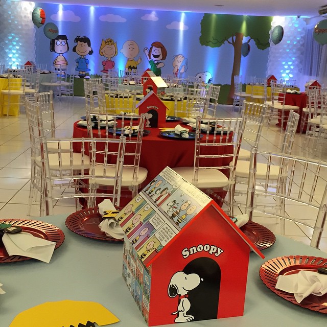 CAFÔFU - ATELIÊ DE ARTE: HOJE É DIA DE FESTA - SNOOPY