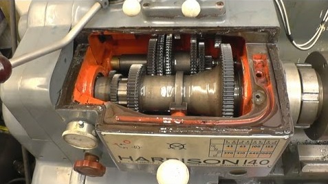 KEPALA TETAP MESIN BUBUT DAN BAGIAN - BAGIANNYA - Sepuh 86