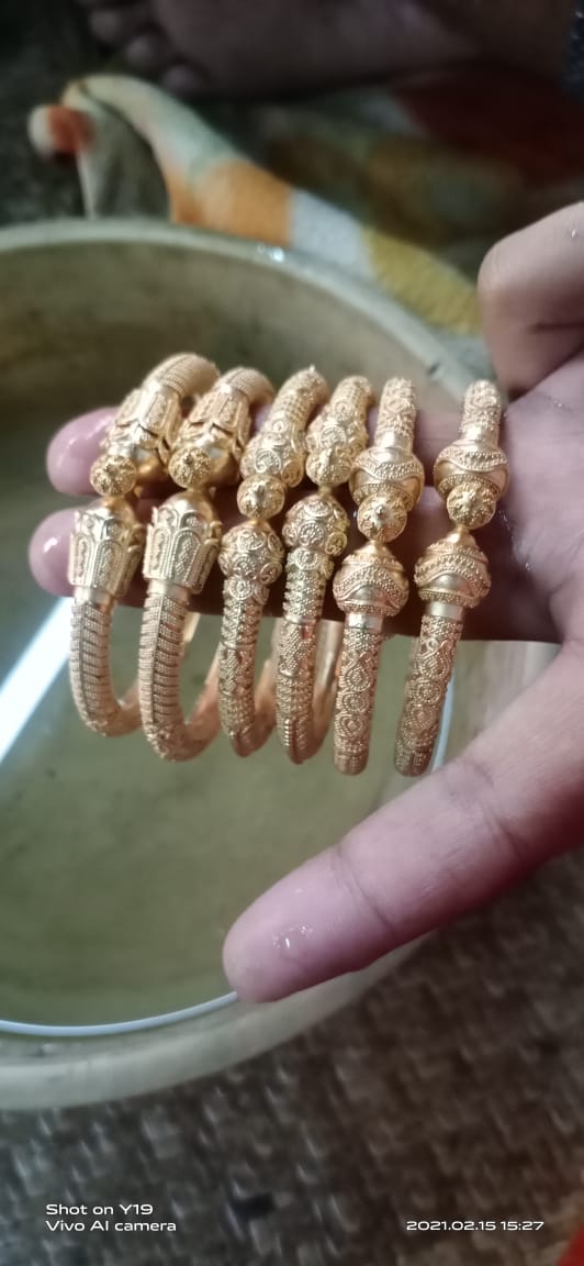 Latest Fancy Light Weight Gold Bala Designs