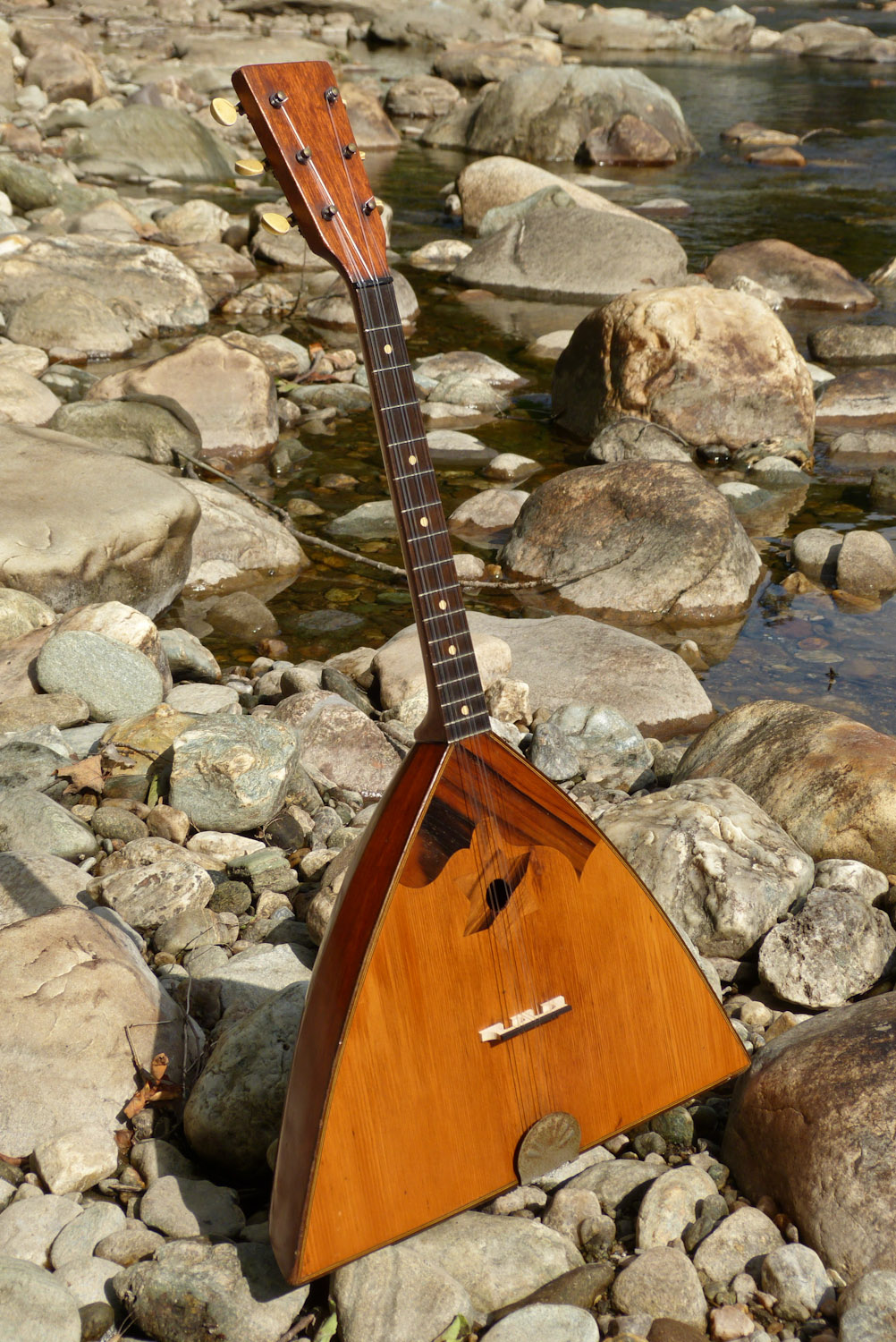 Jake Wildwood: 1920s Favilla 6-String Balalaika