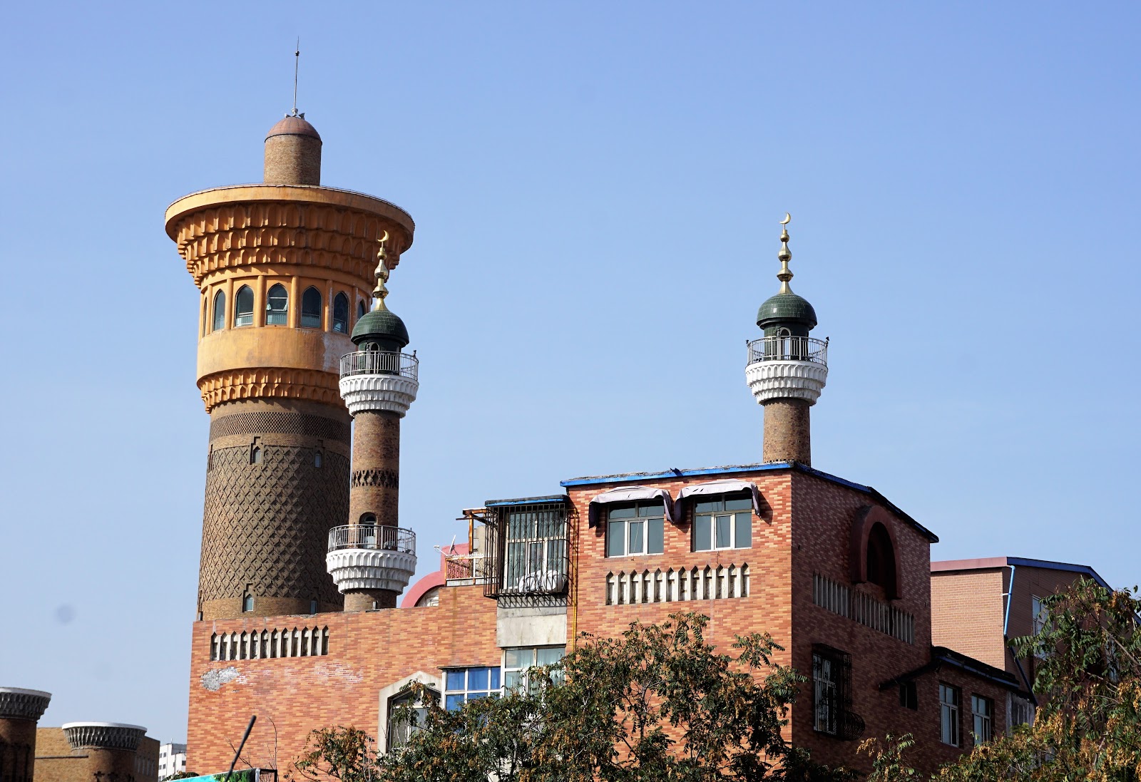 Souvenir Chronicles: URUMQI, CHINA: THE GRAND BAZAAR AND THE DIWOPU ...