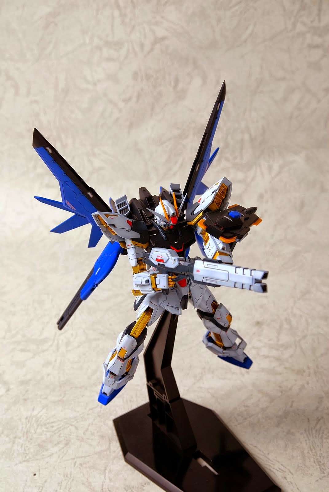 Custom Build: HGBF 1/144 Build Strike Gundam Full Package [Strike ...