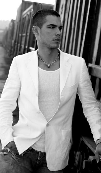 L'Homme du Jour: PETAR PEROVIC