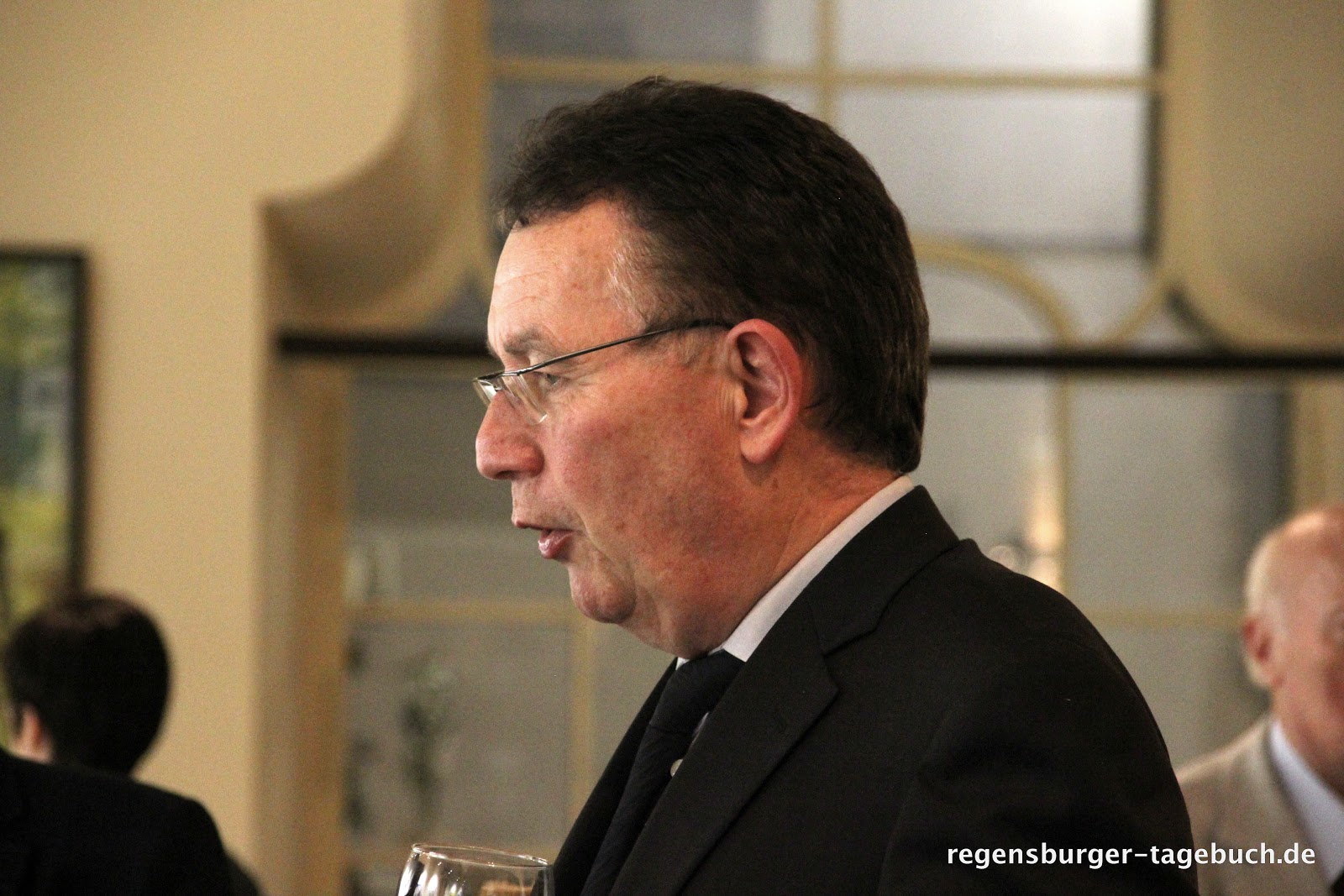 Regensburger Tagebuch: Regensburger Almanach 2017 wurde vorgestellt