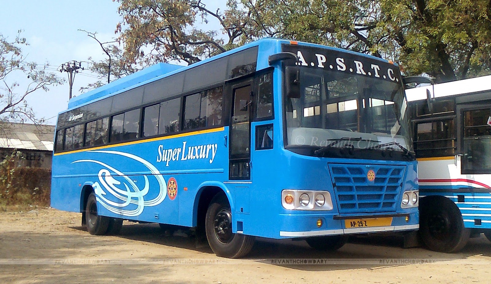 LOVE of Z: New SUPER LUXURY Buses