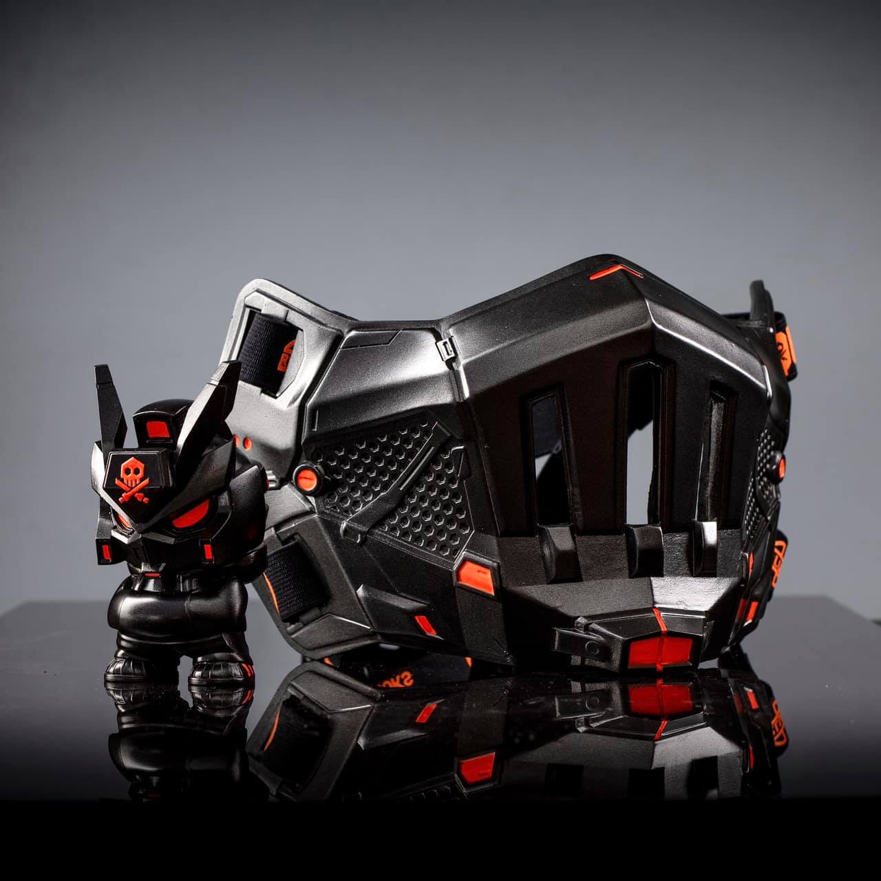 "STEALTH MODE" FIGURE & MASK from QUICCS X RLUX Customs (Drops Sept 9)