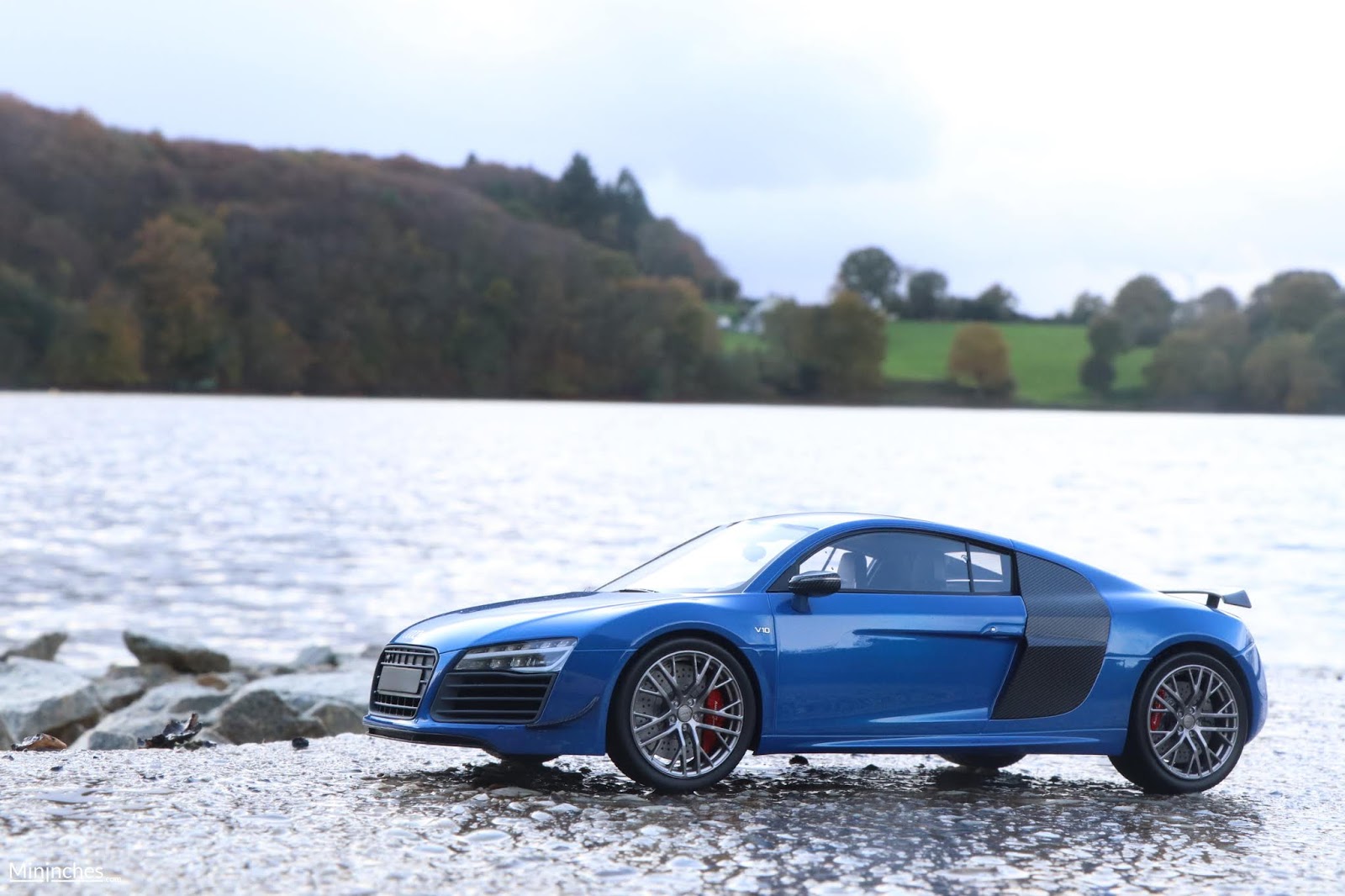 La rare Audi R8 LMX se réduit au 1/18 grâce à DNA Collectibles - Mininches