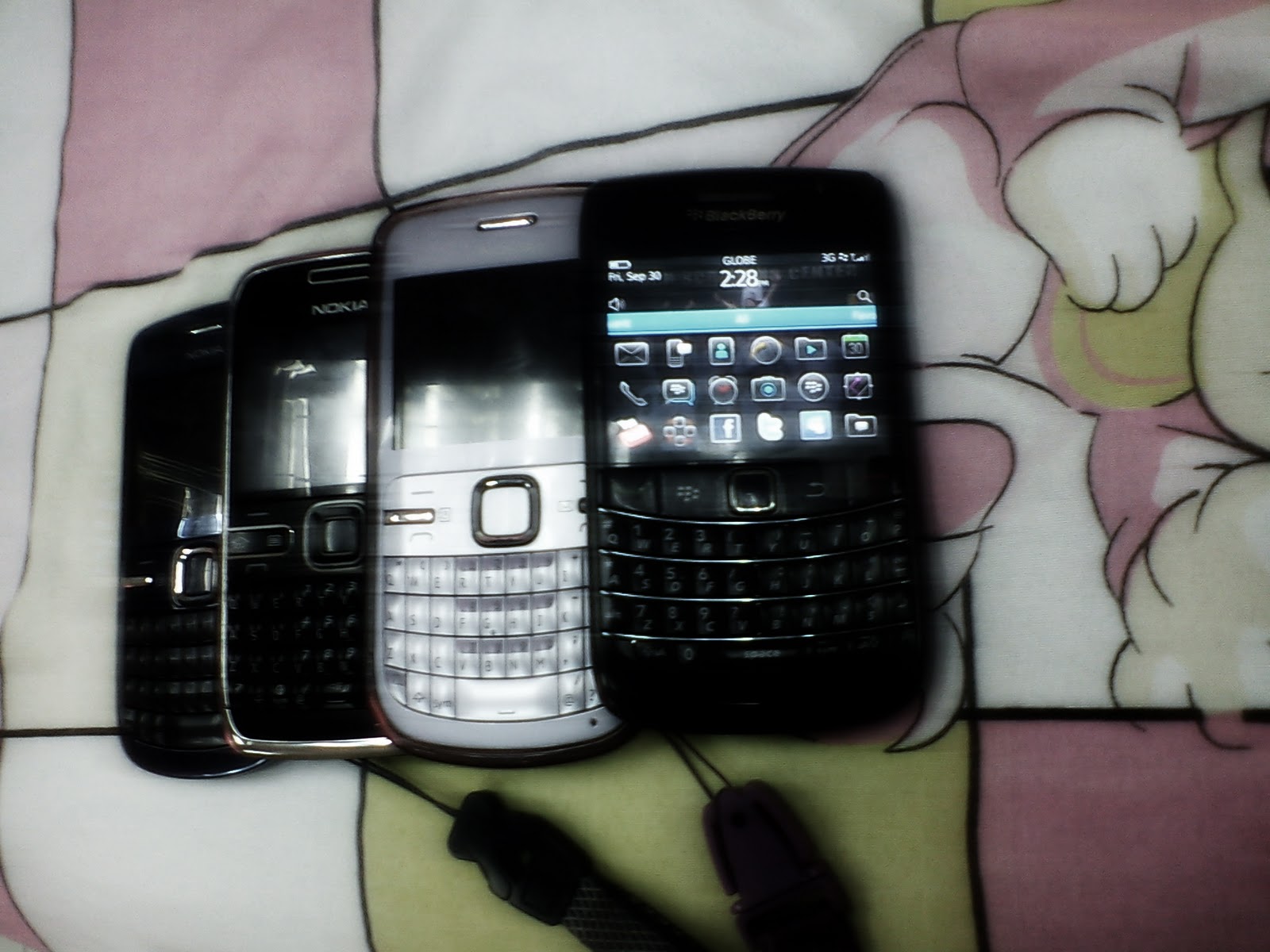 Notes on Hobbies: Attack of the QWERTY Phones