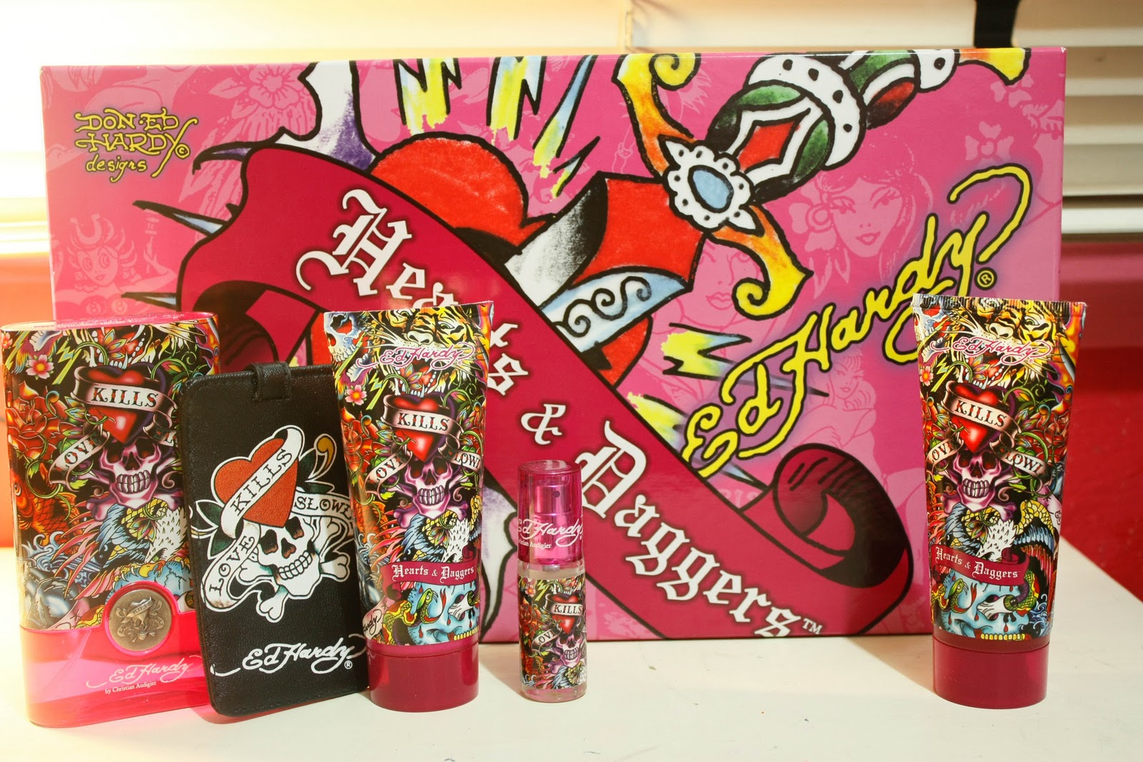 myworldinabubblewrap: What I'm Lovin': Ed Hardy Hearts & Daggers ...
