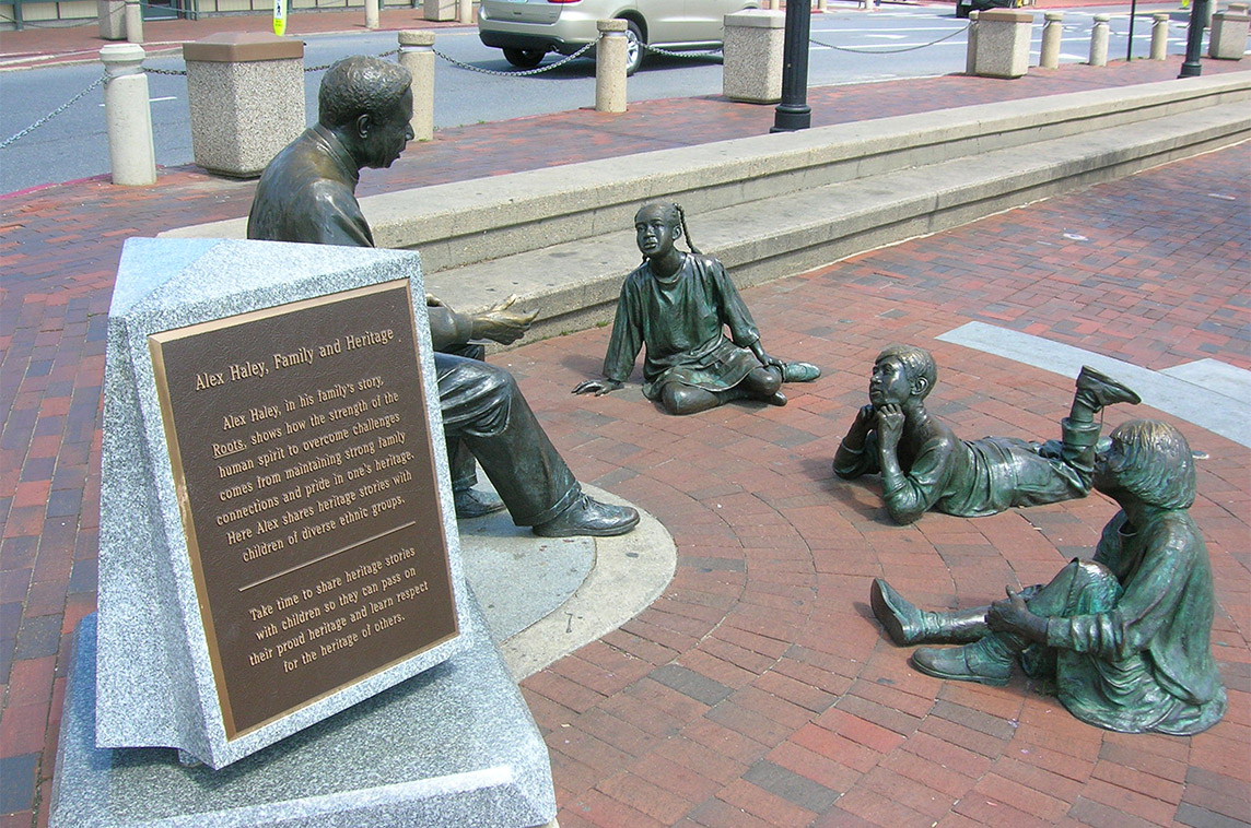 Statues Quo: Kunta Kinte-Alex Haley memorial (Mémorial Kunta Kinte-Alex ...