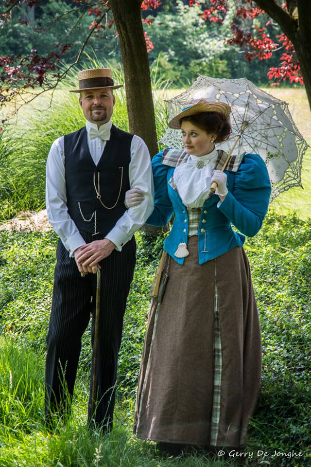 Truly Victorian Ripple Bodice TV496 pattern review by jeprlo