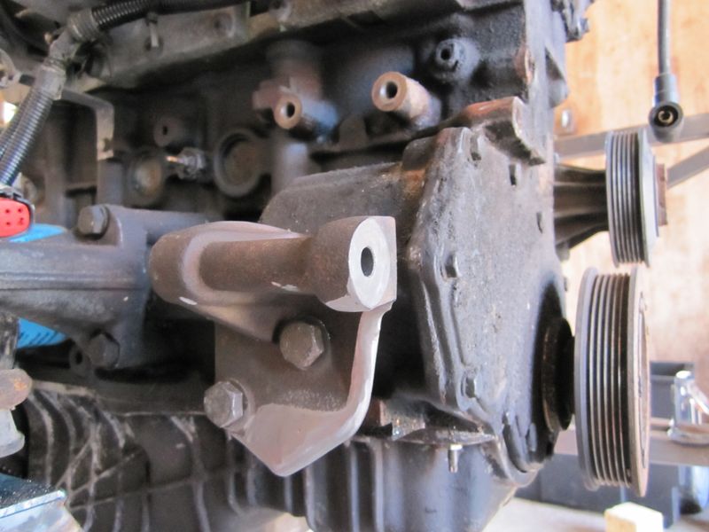 Building diary of my roadster: Modif. du support d'alternateur (custom ...