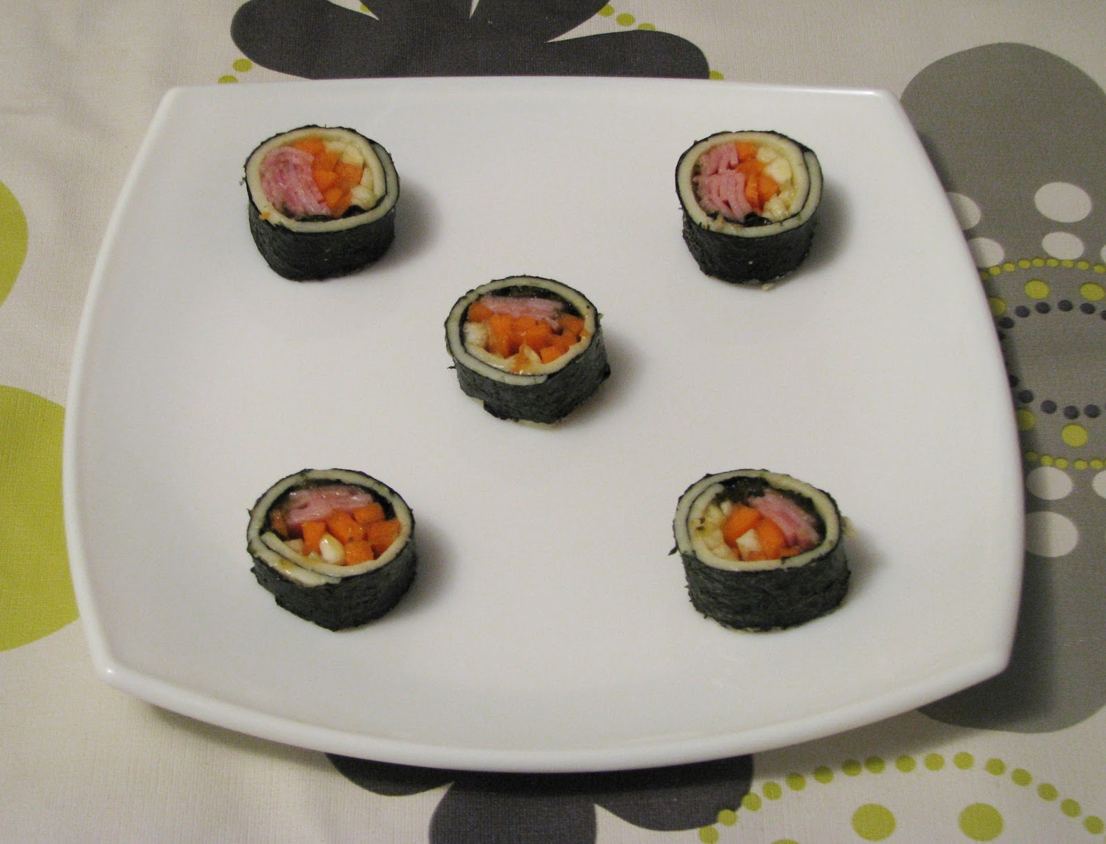 Recipes for first cooks: Cheese sushi