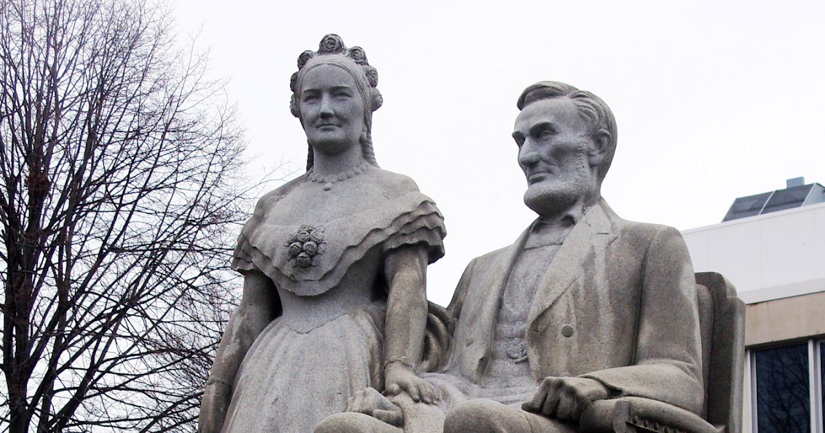The Digital Research Library of Illinois History Journal™ : Abraham and Mary Todd Lincoln Statue ...