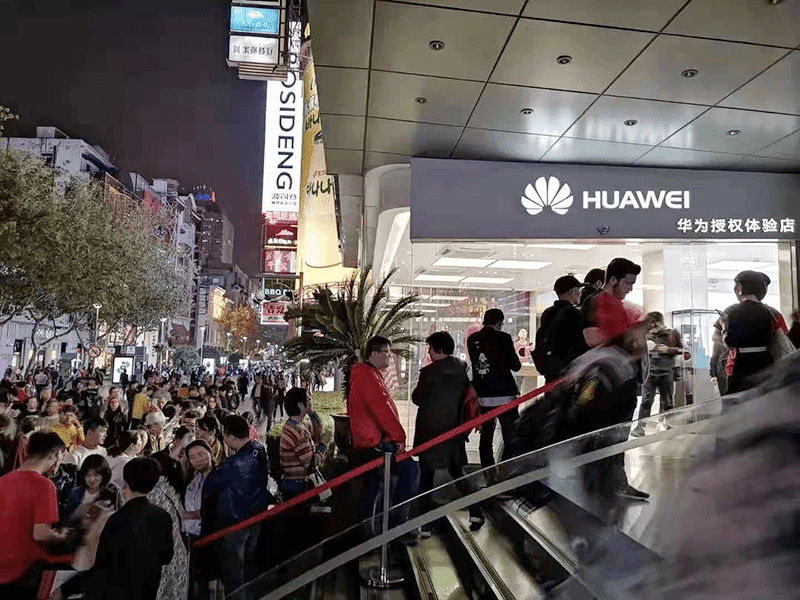 Huawei Mate 20 series drew long lines in Malaysia and Shanghai