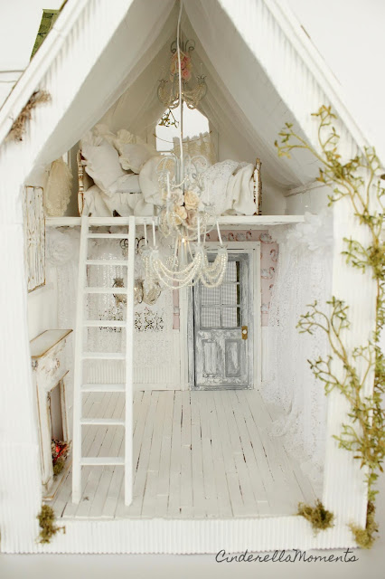 Cinderella Moments: Swan Shabby Chic Dollhouse