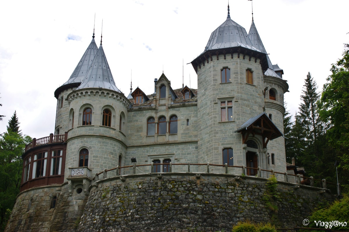 Visitare Castel Savoia e il borgo di Gressoney Saint Jean - ViaggiamoHG