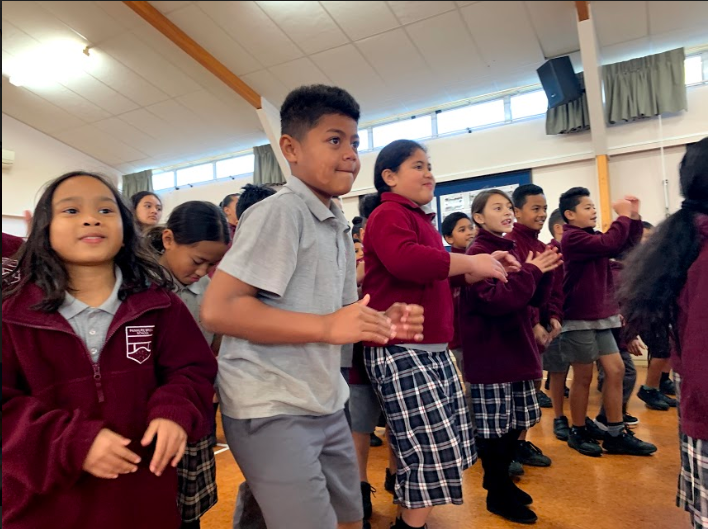 Amanaki @ Panmure Bridge School: Hiwi The Kiwi