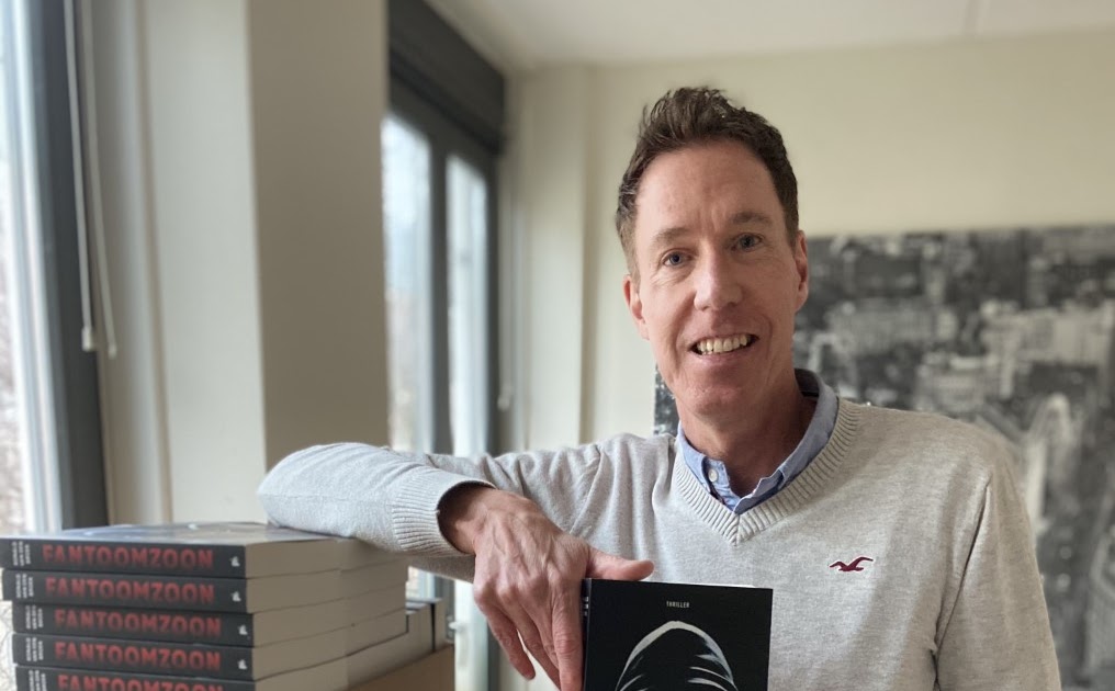 Thrillerlezersblog: Anders dan anders met Ronald van den Broek