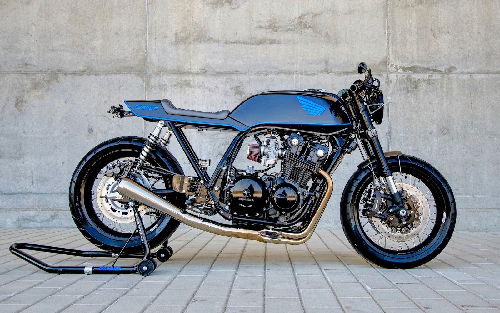 Twin of Four - Inazuma café racer