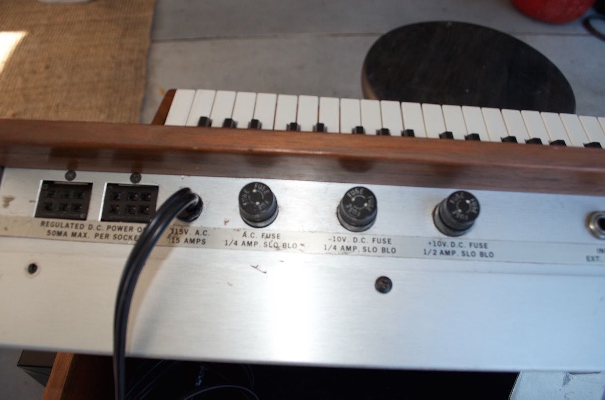 MATRIXSYNTH: 1972 Moog Minimoog D Keyboard Synthesizer SN 1442E w/ Mods ...