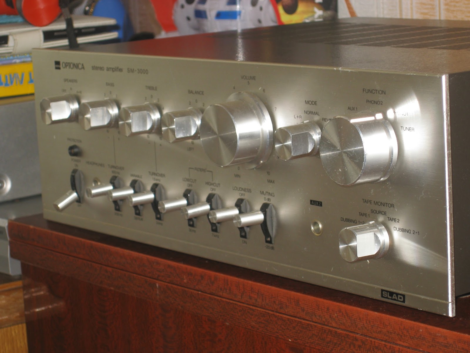 Infrequent Sound [sex.tex] technology: Sharp Optonica SM-3000, 1975 ...