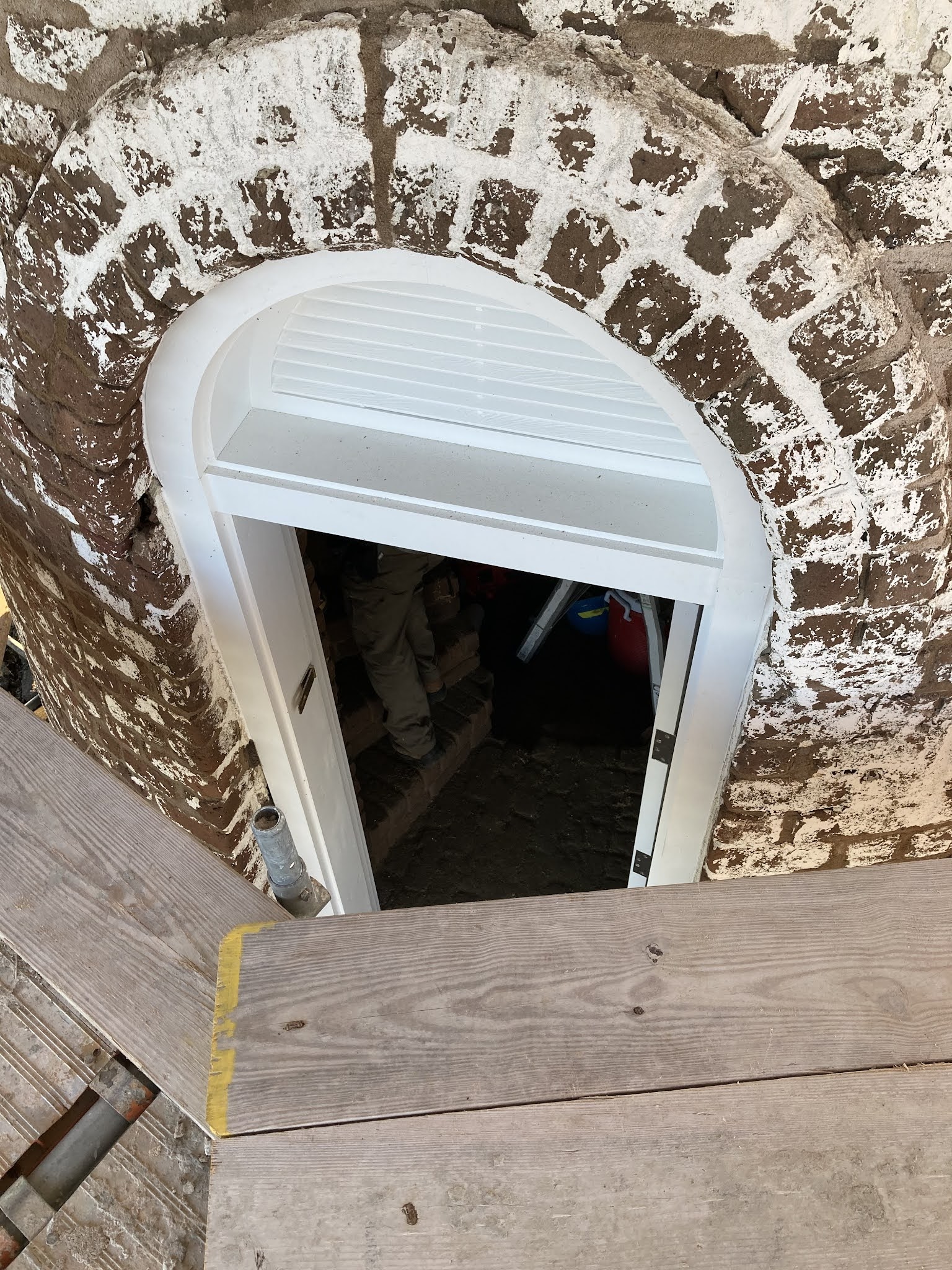 The Civil War Picket: Cockspur lighthouse at Fort Pulaski emerges from ...