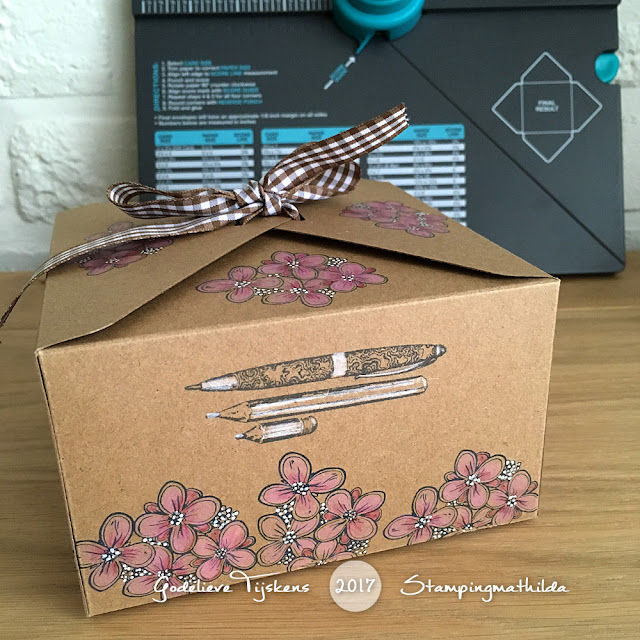 StampingMathilda: DIfferent Colors - Kraft Box