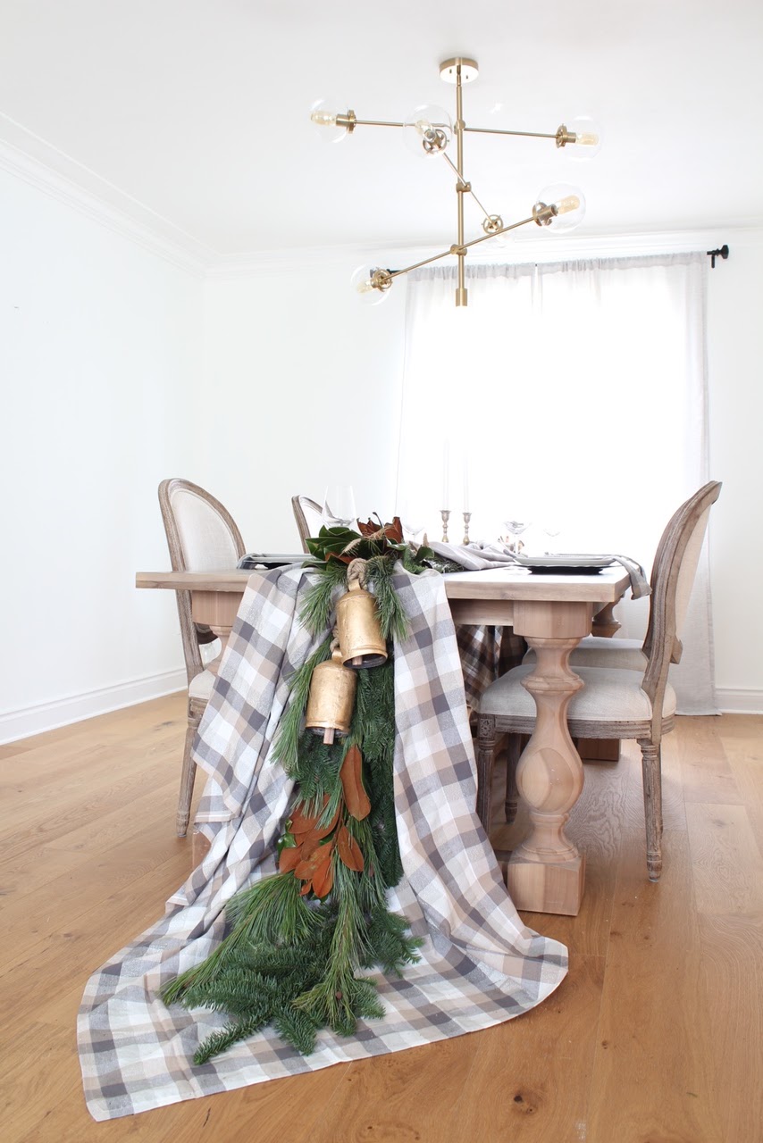 Modern Cozy Holiday Tablescape - Harlow & Thistle